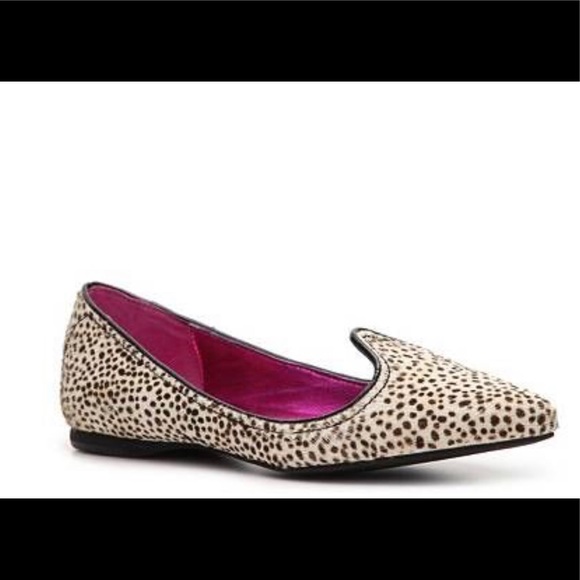 Vogue | Shoes | Vogue Lady Is A Vamp Dalmatian Flats Sz 8 | Poshmark